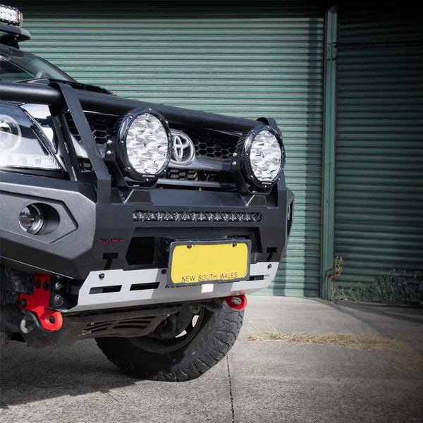 n70 Hilux 2005-2011 GT Frontal Pack | GT Bullbar, Winch, lights ...