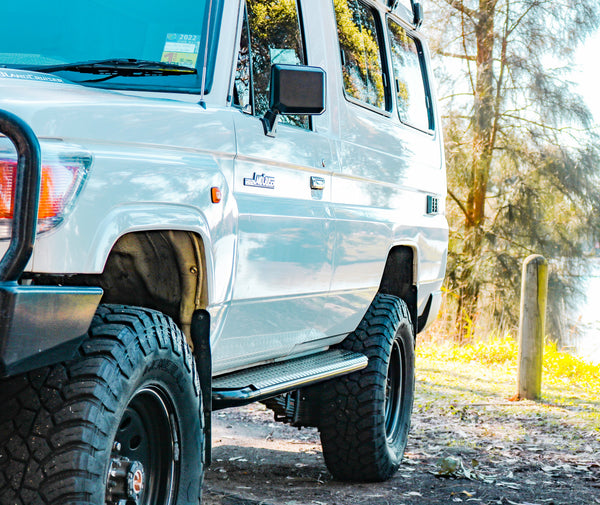 78 Series Landcruiser 2007 onwards Rockarmor Steel Side Step Rockslide ...