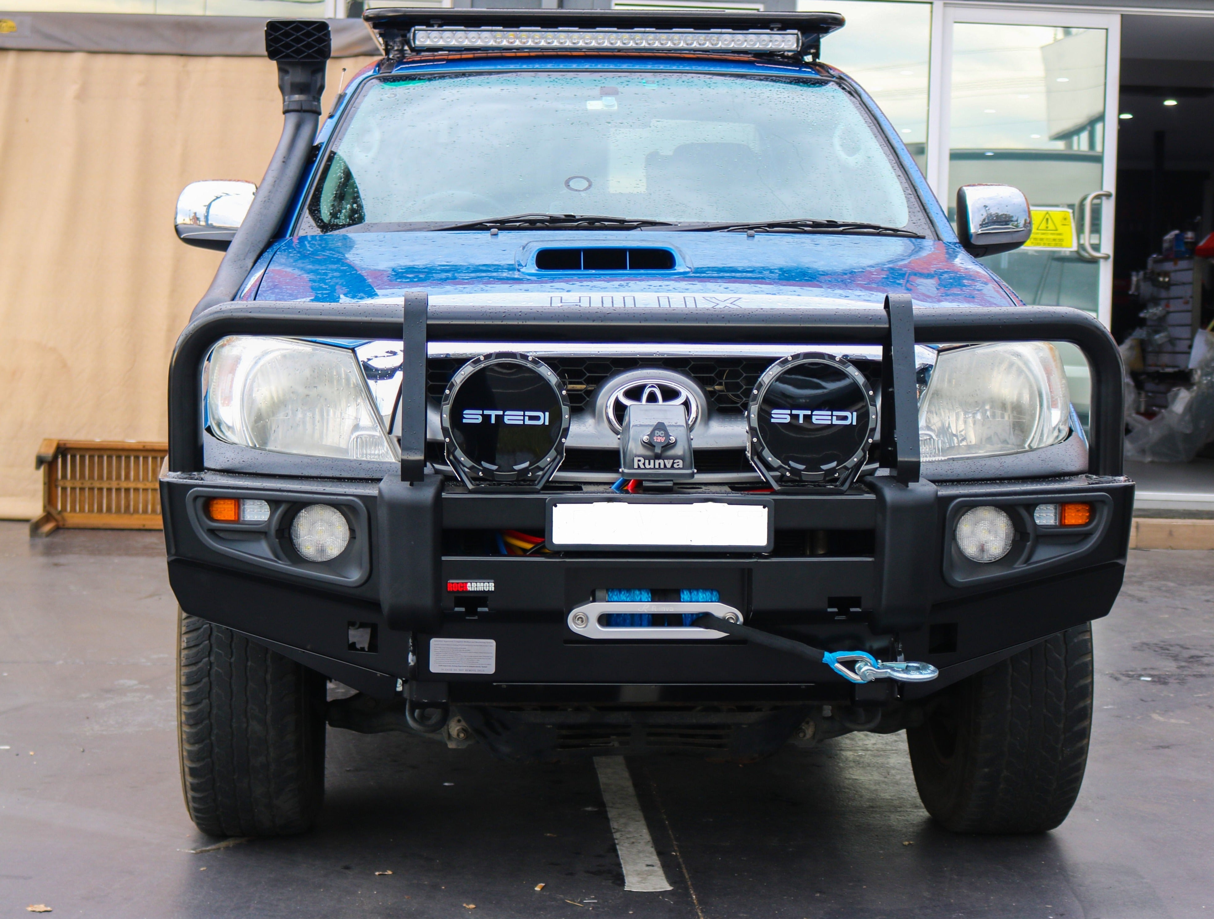 Rockarmor Premium Bull Bar - Hilux N70 (2005 - 2011) – Rockarmor ...